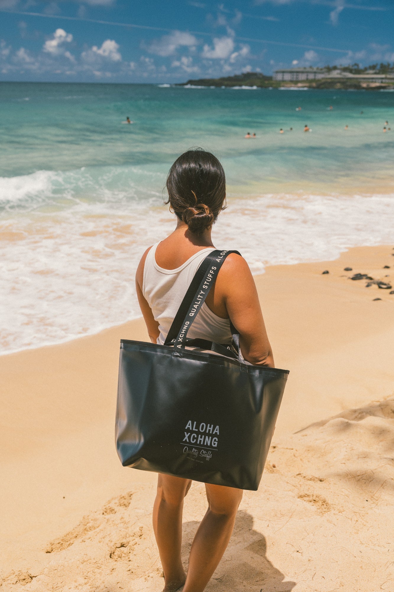 Meet the Beach Bag That Does It All – Aloha Exchange